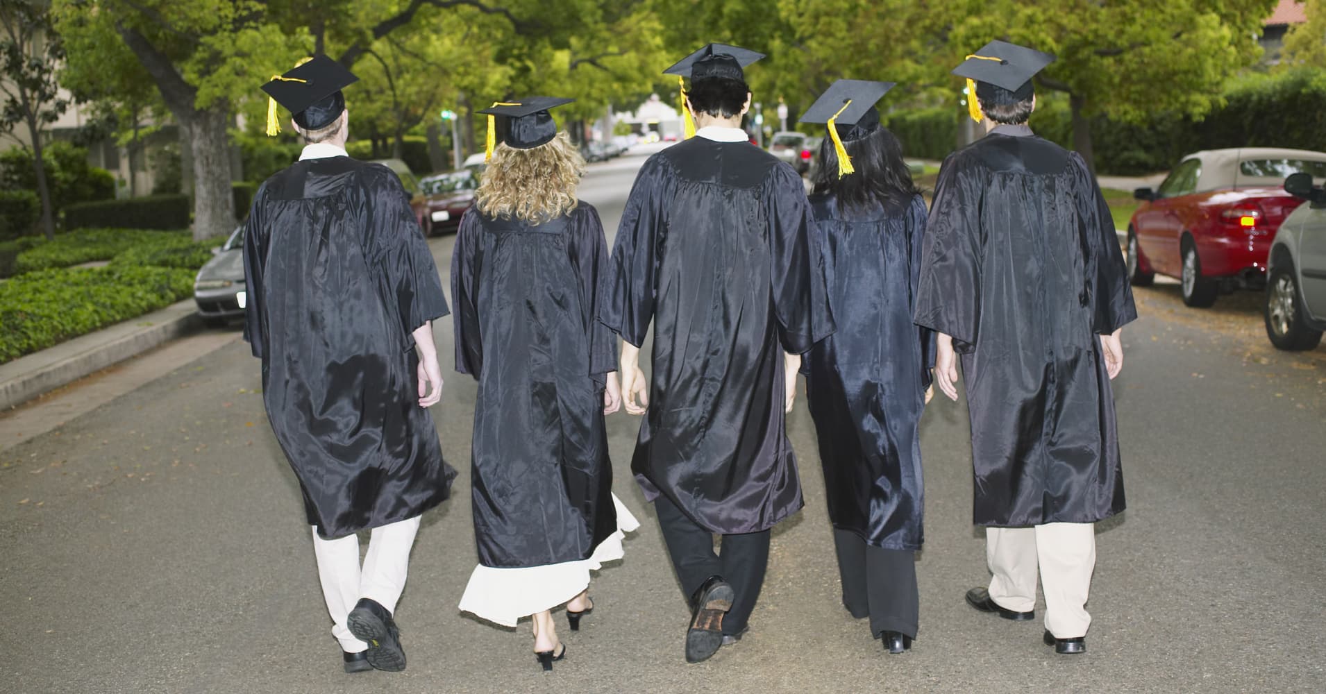 Why students are choosing community college or certificates over four ...