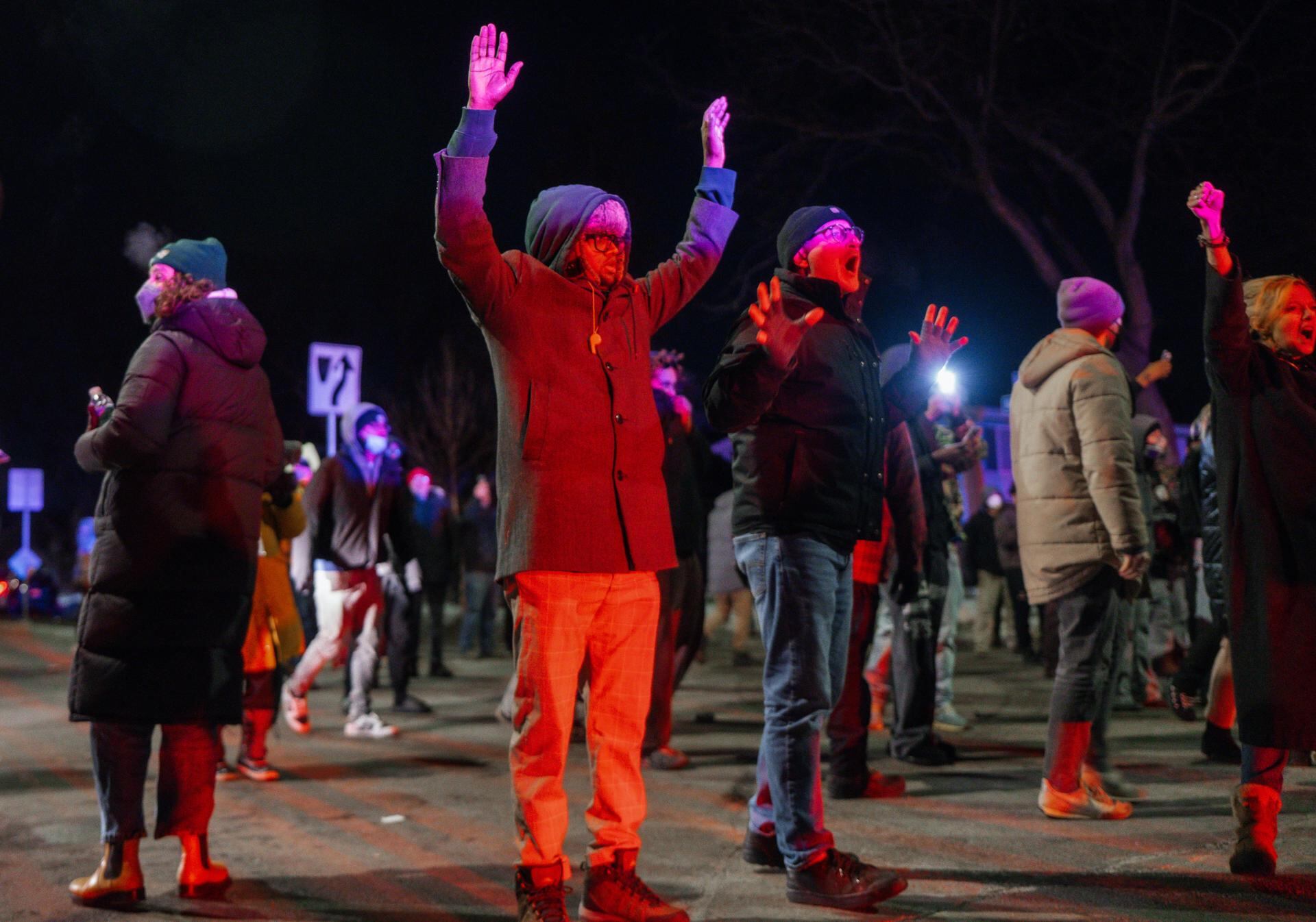 Agente del ICE de EE. UU. dispara a un venezolano en Mineápolis