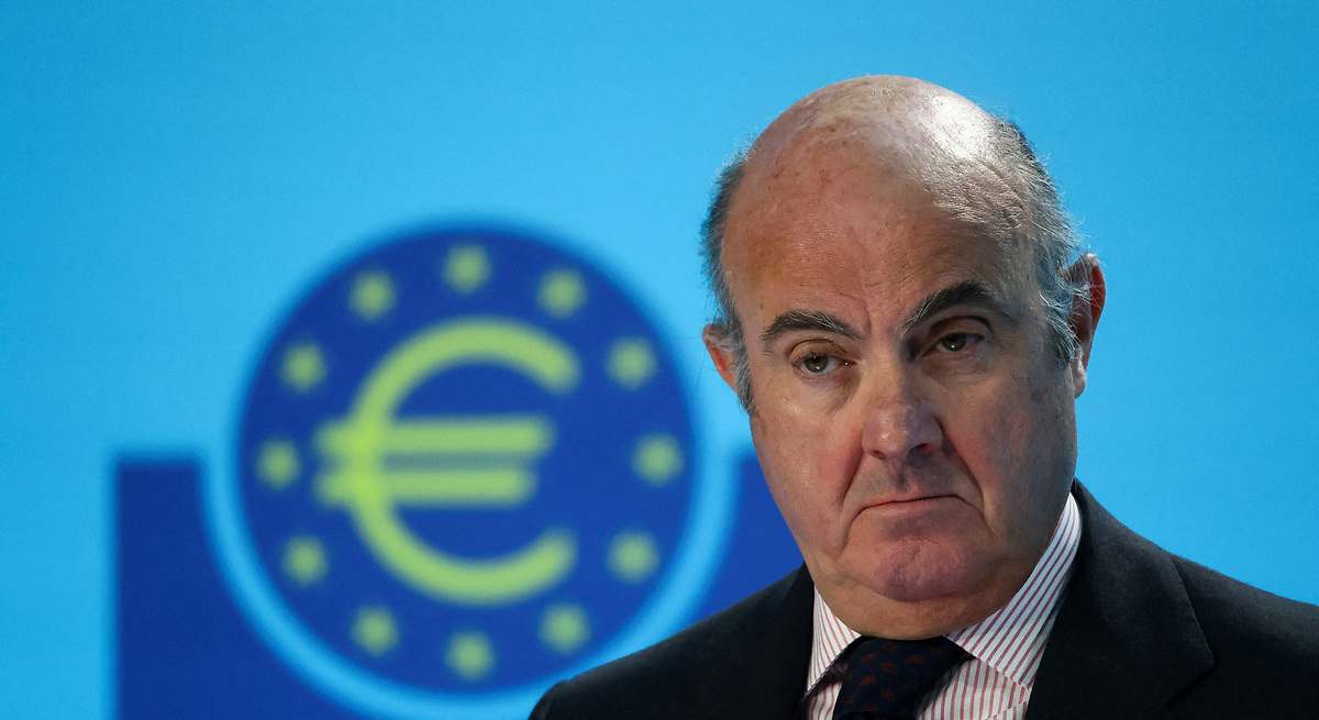 La Eurocámara se inclina por Centeno y Kazaks para relevar a De Guindos ...