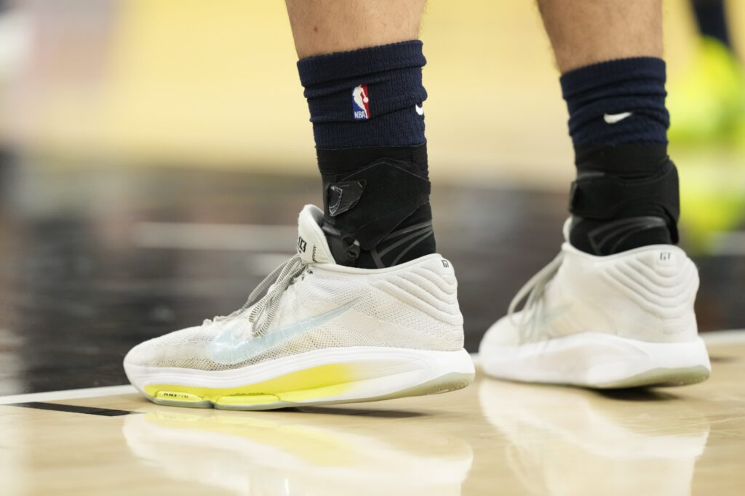 How big of a concern is Grizzlies big man Zach Edey’s health?