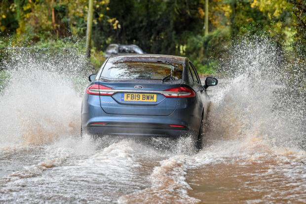 Oxfordshire hit with flooding amid Met Office weather warning