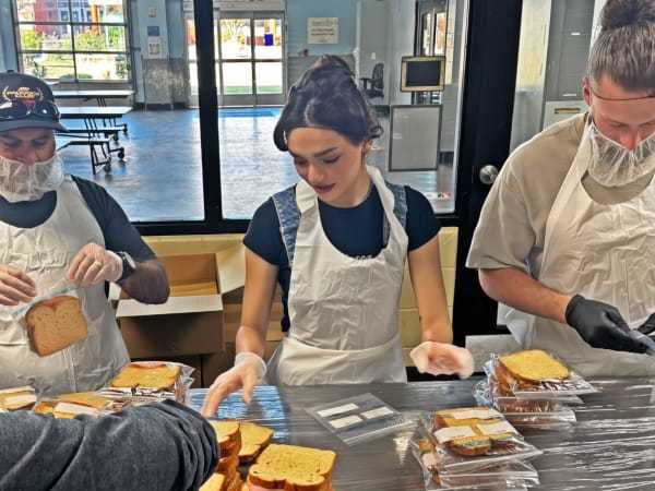 'Landman' actress lends helping hand at San Antonio Food Bank