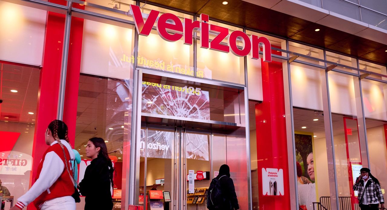 Verizon offering $20 credit to customers following outage — here's how ...