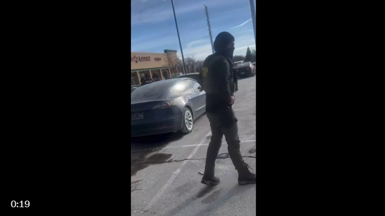 ICE agent bragging about salary turns heads