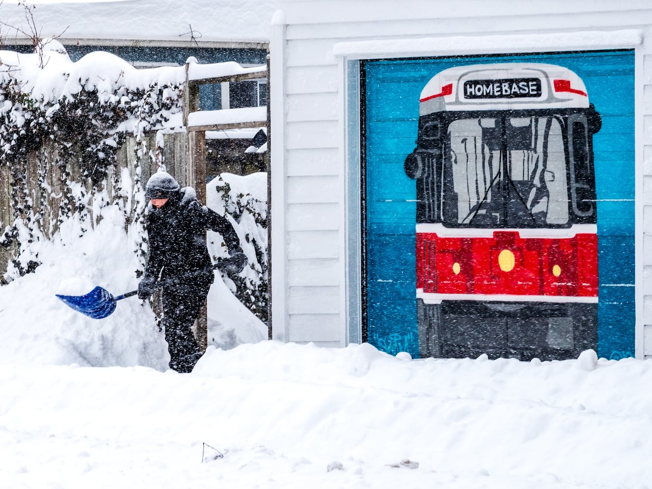 GTA returns back to business following heavy snowstorm