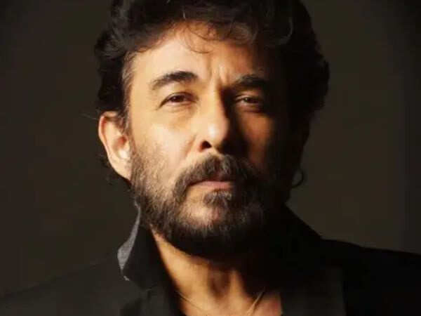 FIR filed after Deepak Tijori gets duped of Rs 2.5 lakh