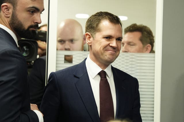 Robert Jenrick attacks Tories as 'failed' party as he defects to Reform