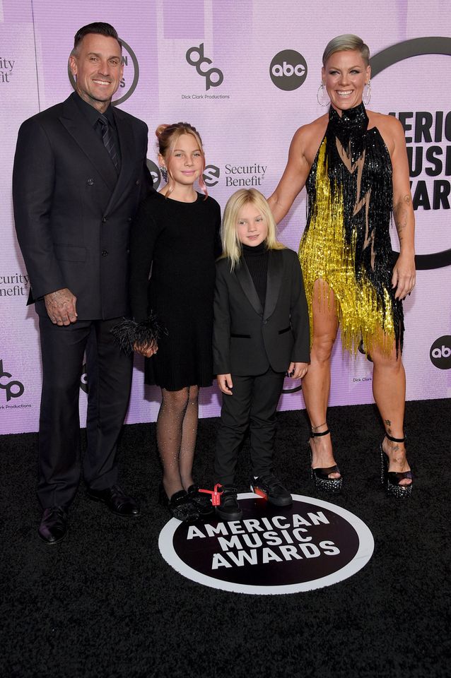 Pink's 14-year-old daughter Willow looks so grown up and just like her ...