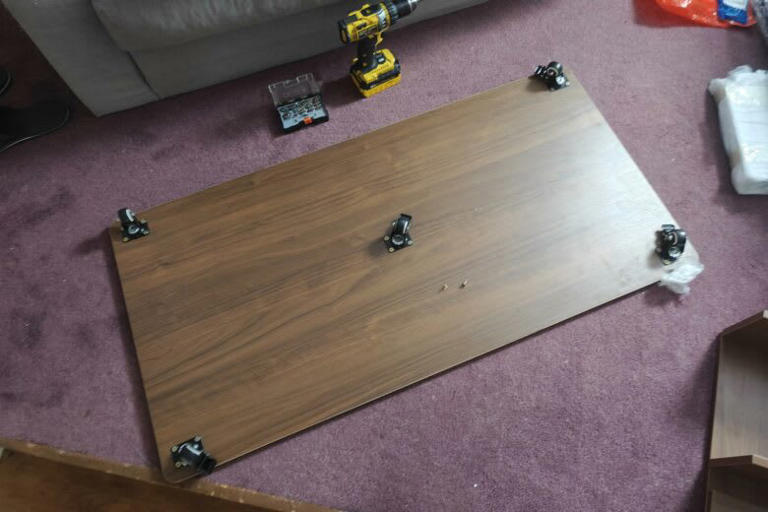 J’ai testé le meuble TV extensible Fero et la table basse relevable de ...