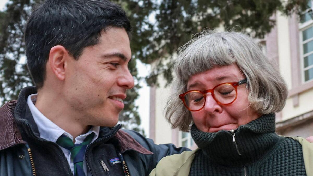 Greek court erupts in applause as Kerry humanitarian Sean Binder found ...