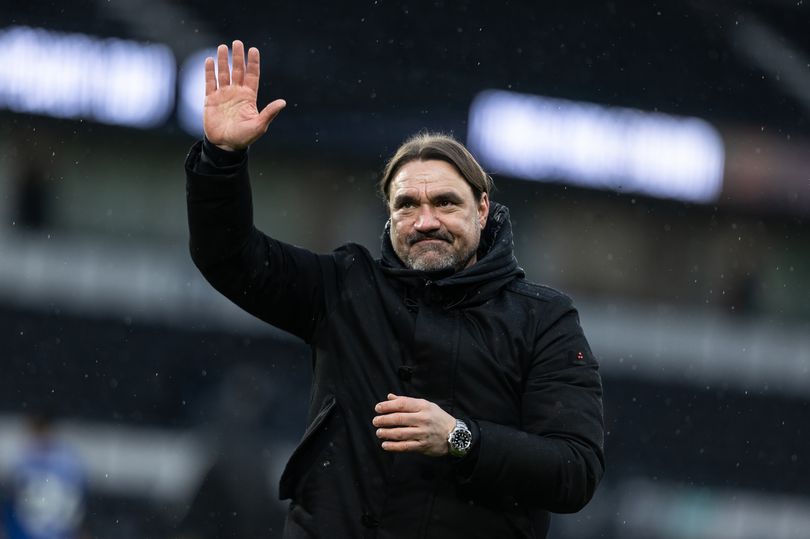 Leeds United handed clear transfer message as manager gives update