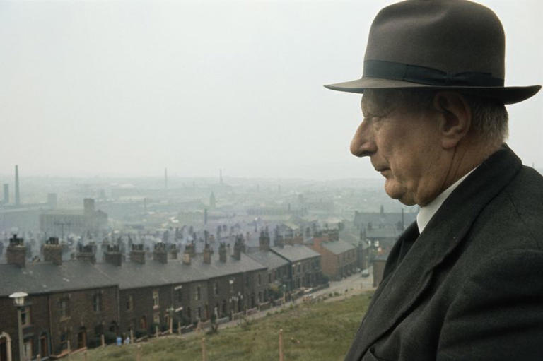 Sir Ian McKellen to play LS Lowry and use his real voice in new BBC drama