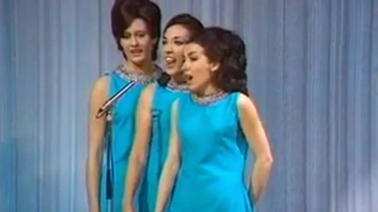 Muere Merche Macaria, del trío La, la, la, que acompañó a Massiel en ...