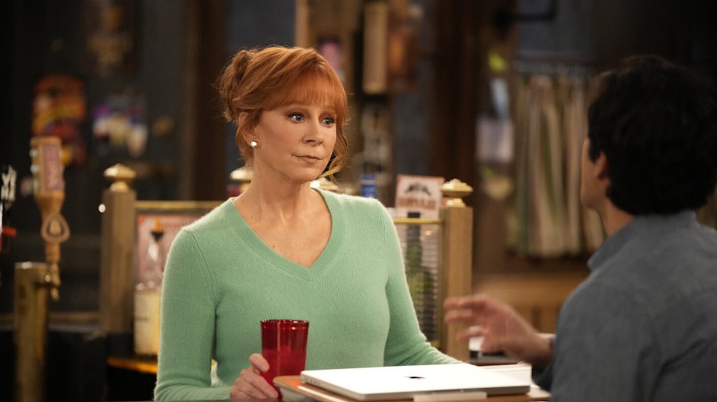'Happy's Place' details about Reba McEntire's reunion with Joanna ...