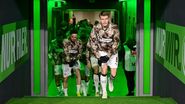 Bleibt Smith vorerst der Irvine-Ersatz? Trainer Blessin äußert Zweifel