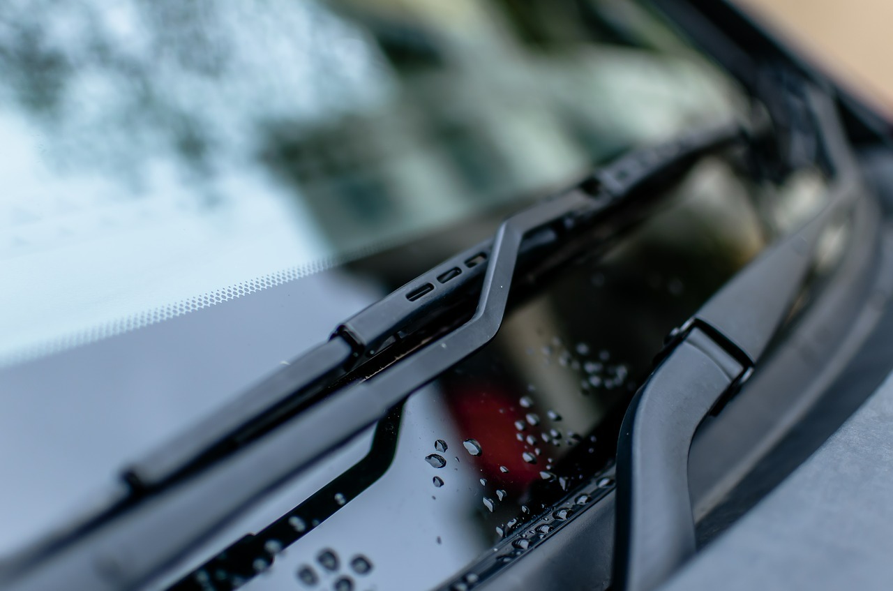 The windshield wiper pattern that's killing people in the rain