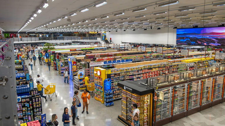 74-year-old grocery chain shuts stores as shopping habits shift