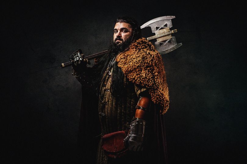 Anti-MAGA crow trainer shares tips for Vikings looking to fend off ...