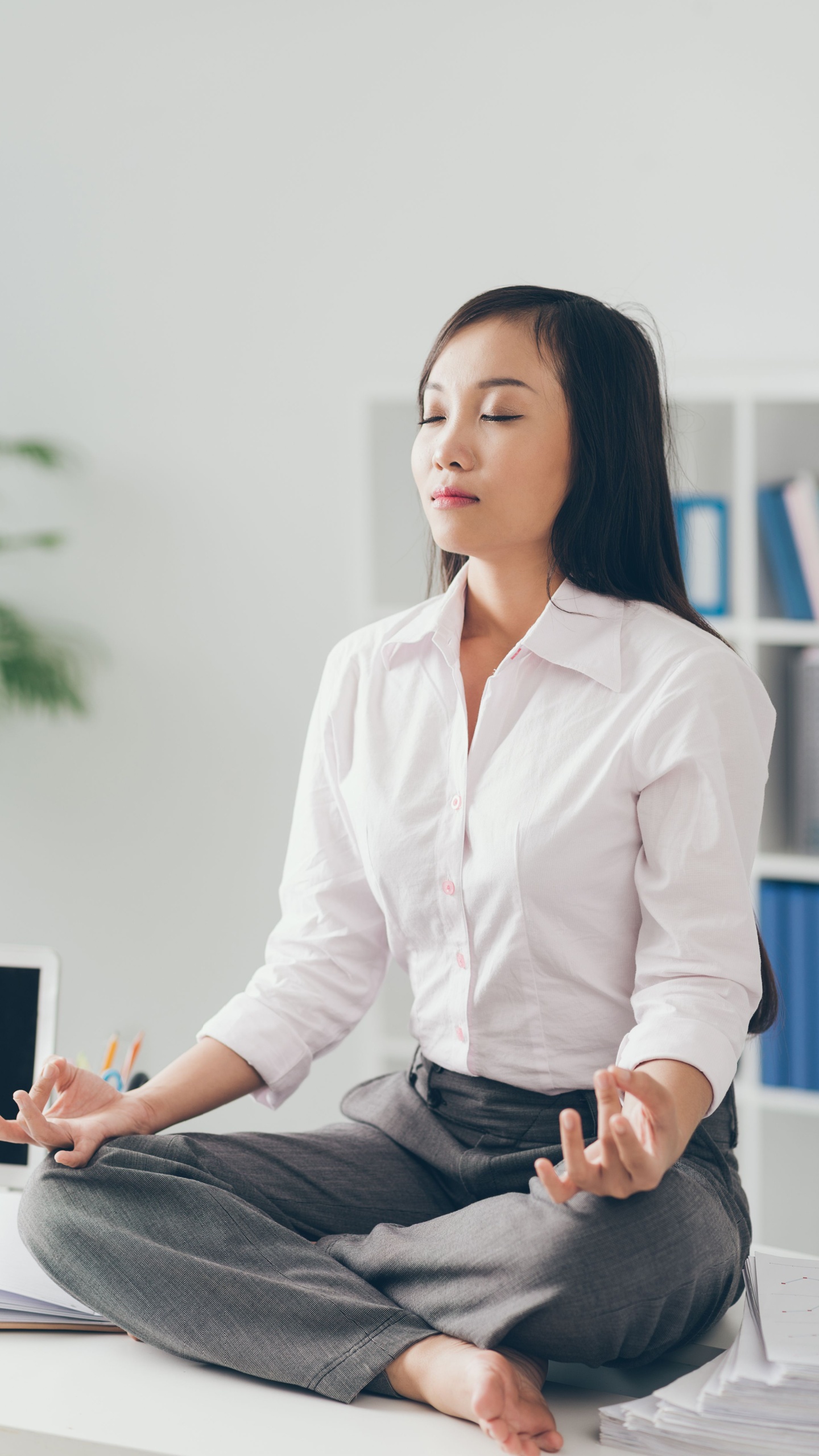 11 everyday actions that suggest inner strength