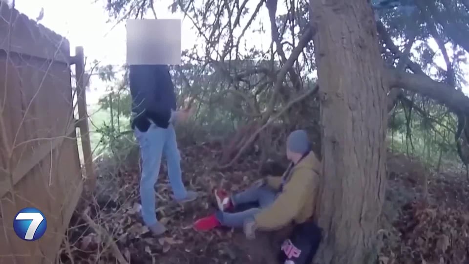 Man in custody after reportedly taking a gun from a police officer in Ohio