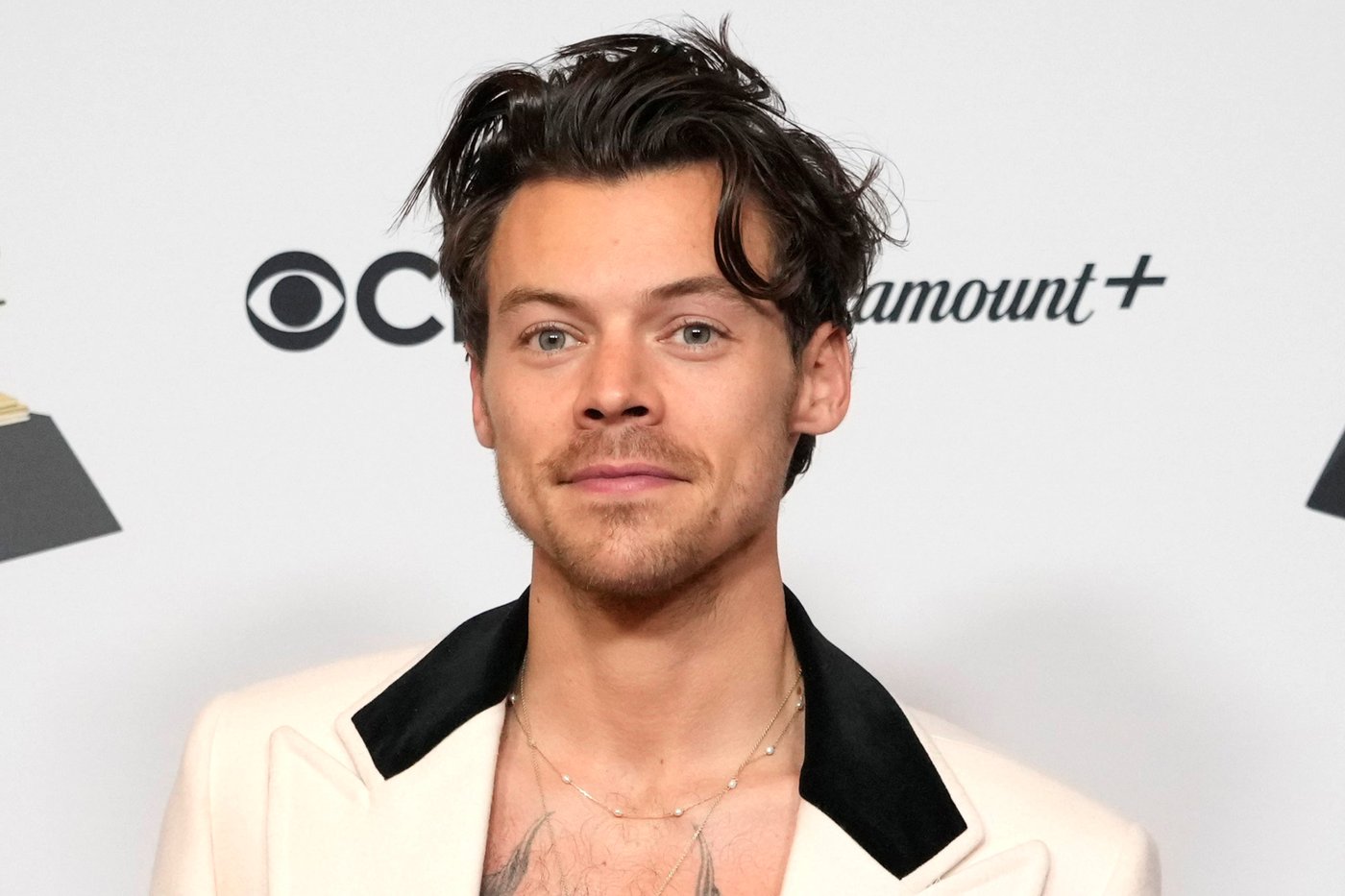Harry Styles announces first album in 4 years, 'Kiss All the Time ...