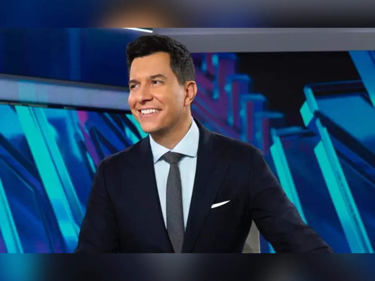 David Muir loses to Tom Llamas? NBC edges out ABC in battle of nightly ...