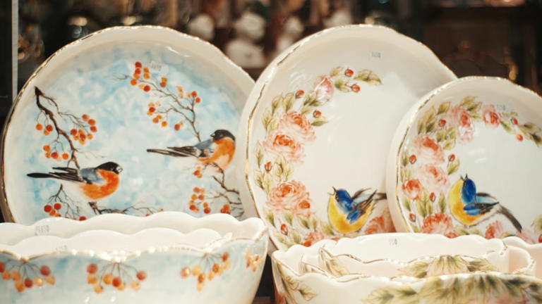 Woman's viral 'bird theory' about white people has everyone checking ...