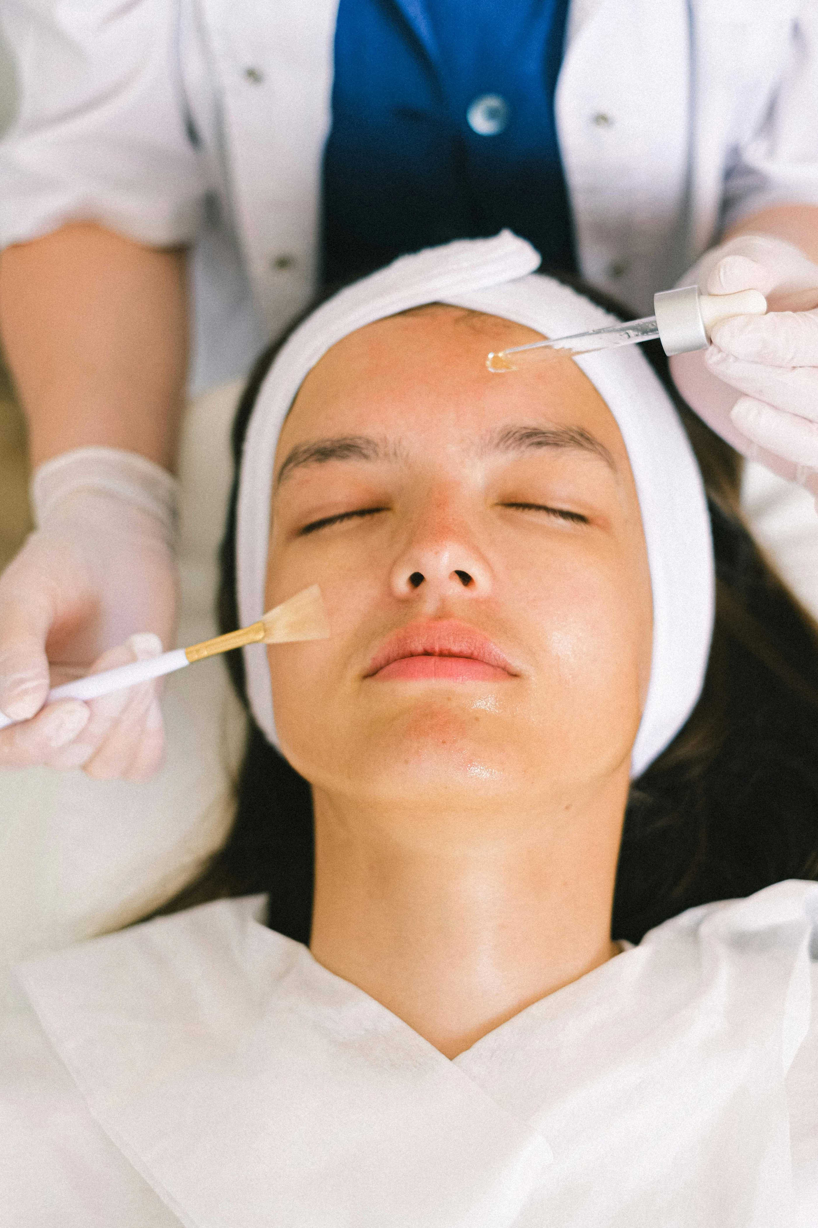 6 Things You Should Absolutely Know Before Booking A Facial