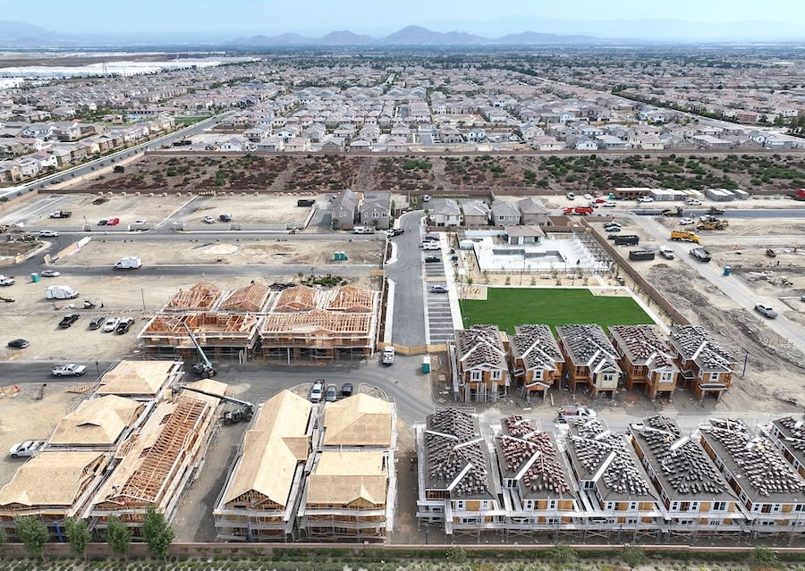 Mortgage rates fall to lowest level in more than three years