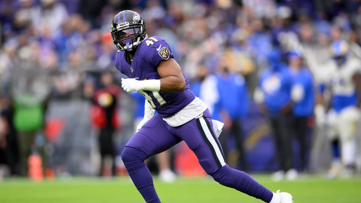 Bucs interview Ravens’ Anthony Levine Sr. for special teams opening