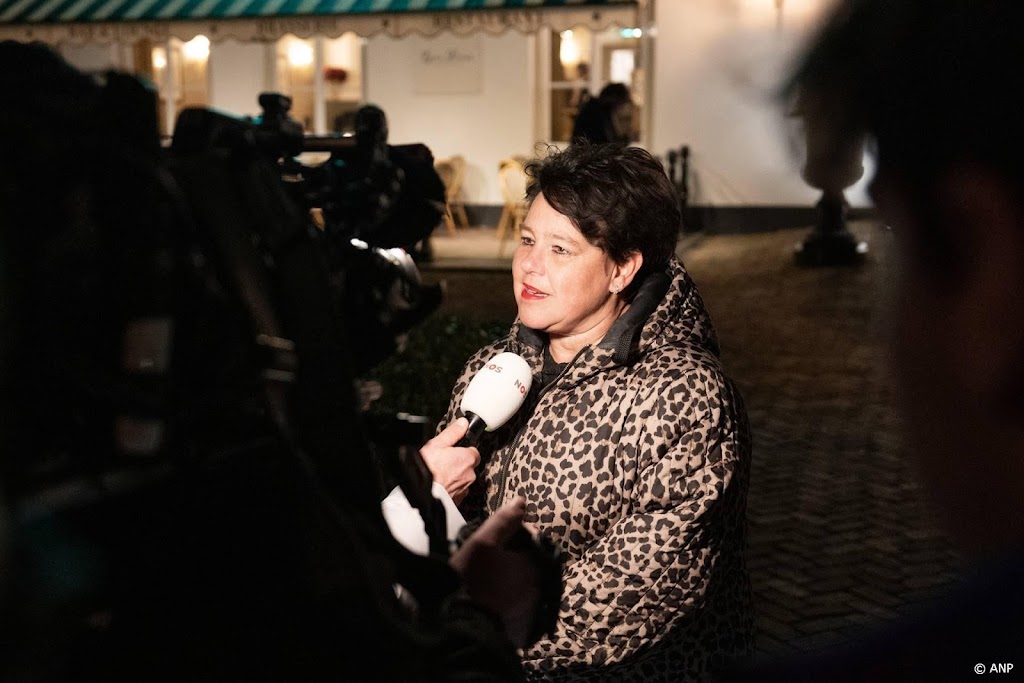 Dijksma: omwonenden explosie opgevangen voor zolang als nodig is