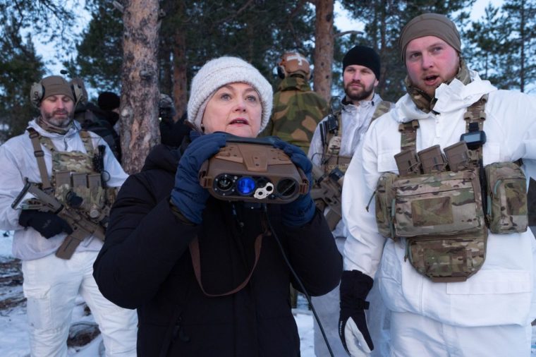 Trump’s love-in with Putin has put UK at risk – and diplomat’s ...