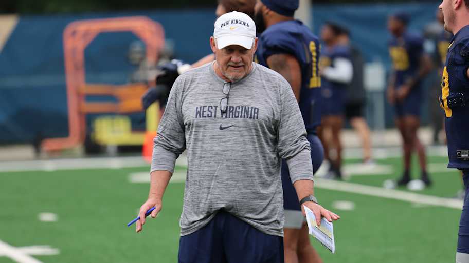 Longtime WVU football assistant Jeff Casteel to retire from coaching