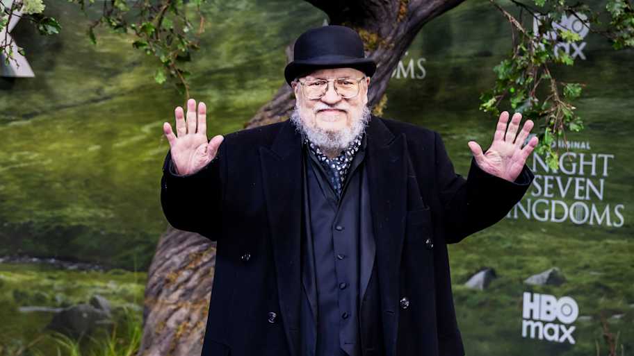 George RR Martin makes it clear no other author will finish The Winds ...