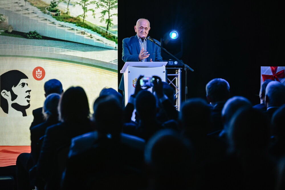 W Starogardzie Gdańskim otwarto Centrum Sportowo-Edukacyjne im ...