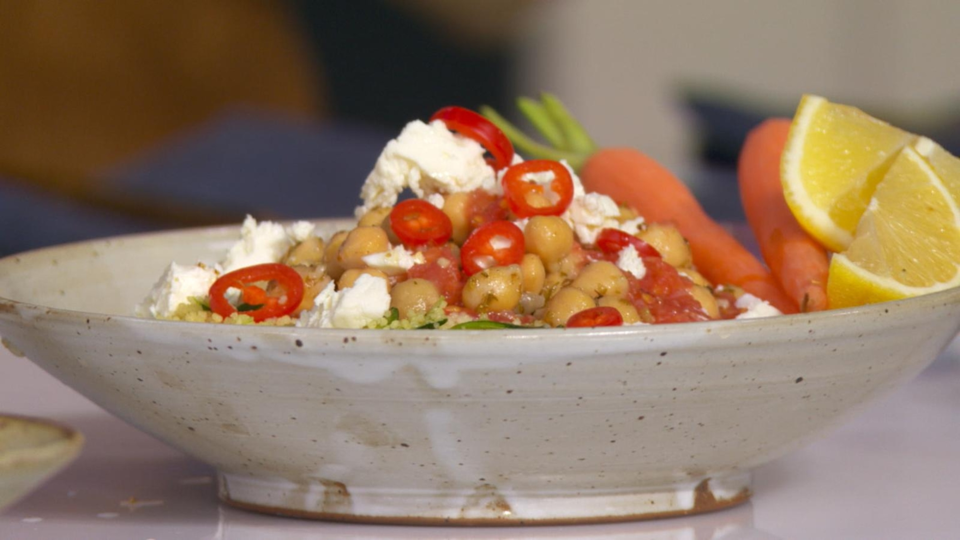 Chef Jamie Oliver cooks up tasty lunch combo