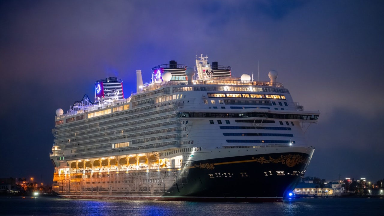 Disney Adventure cruise ship arrives at Port Canaveral on its way to ...