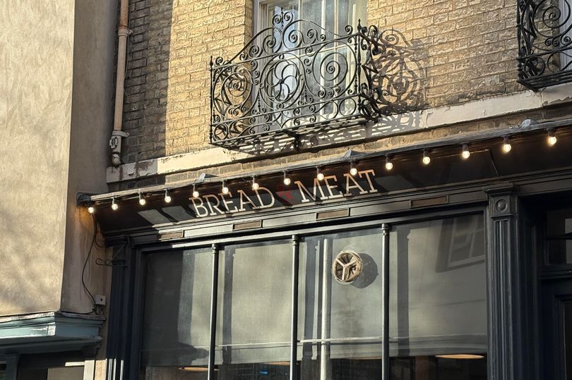 TikTok food reviewer visits ‘viral’ eatery with the ‘best sandwich’ in ...