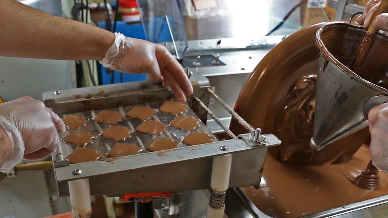 This is how chocolate leaves are enrobed perfectly