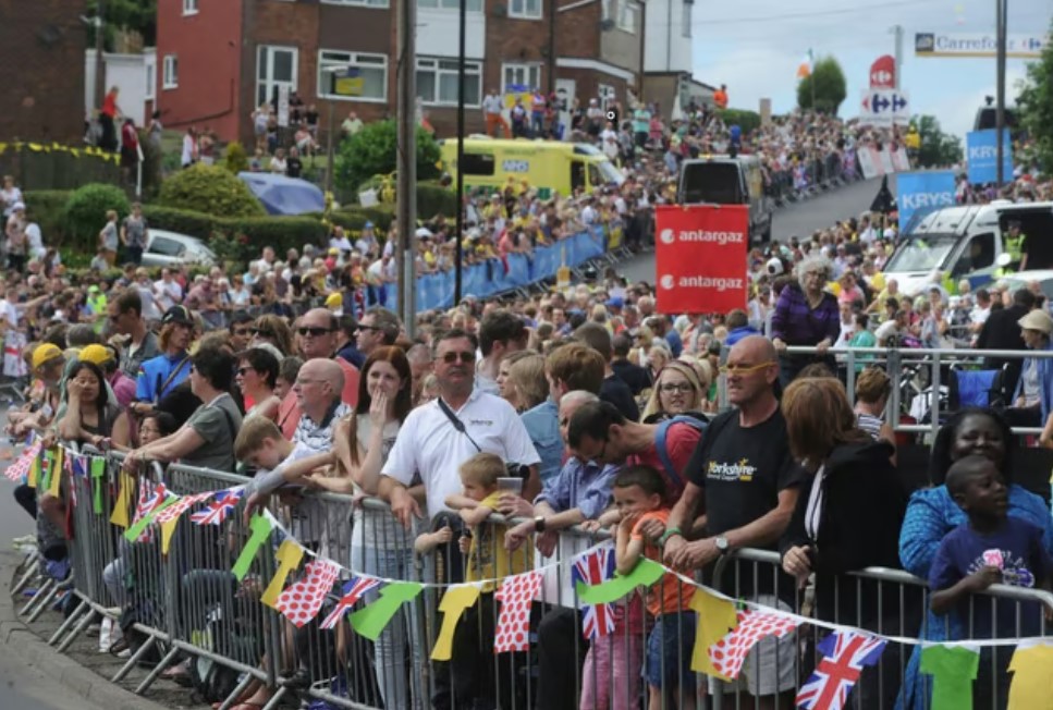 Tour de France: Excitement as world's greatest cycling event comes to ...