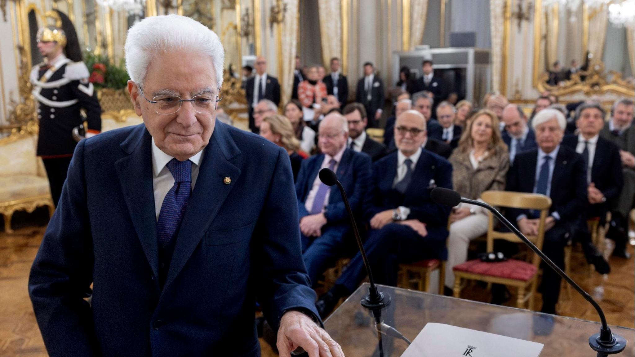 Mattarella: "L'Iran censura la stampa per sterminare i manifestanti"