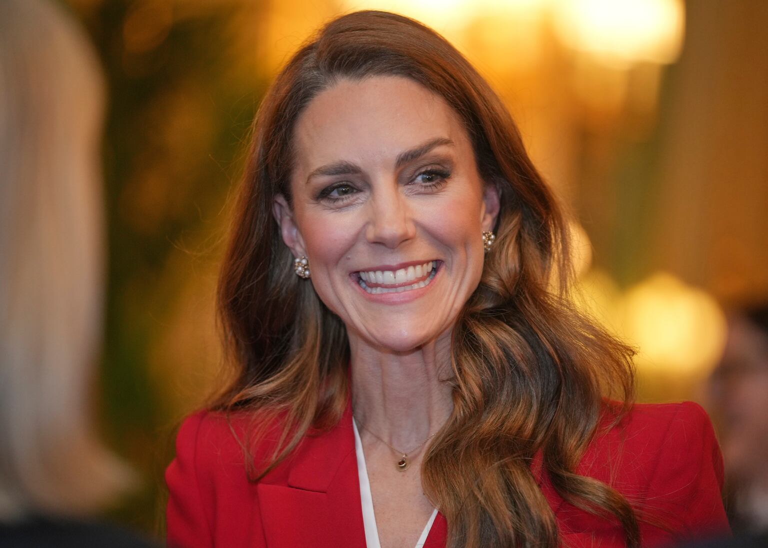 Kate tells Red Roses her children play rugby at home