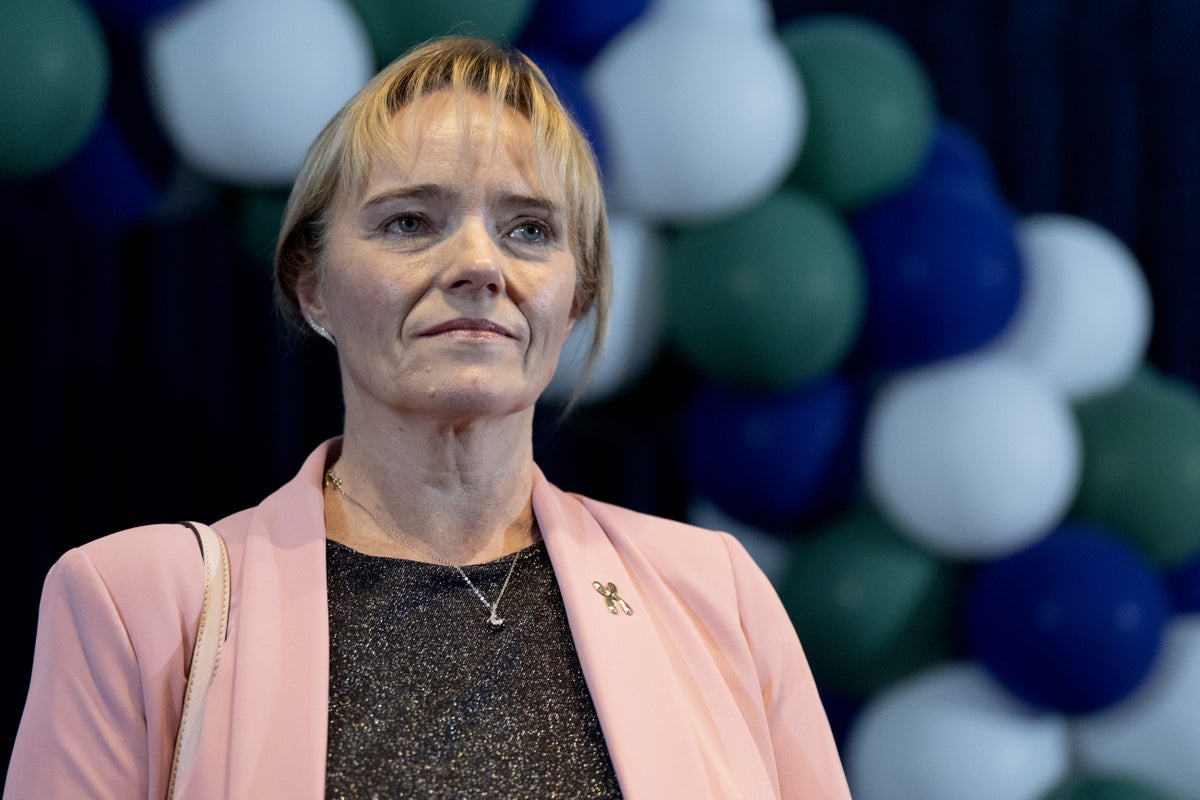 Tribunal nurse Sandie Peggie 'has been through hell', Kemi Badenoch says