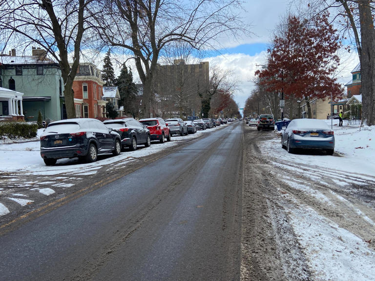 Mayor Ryan's team 'aces' first snow fall test