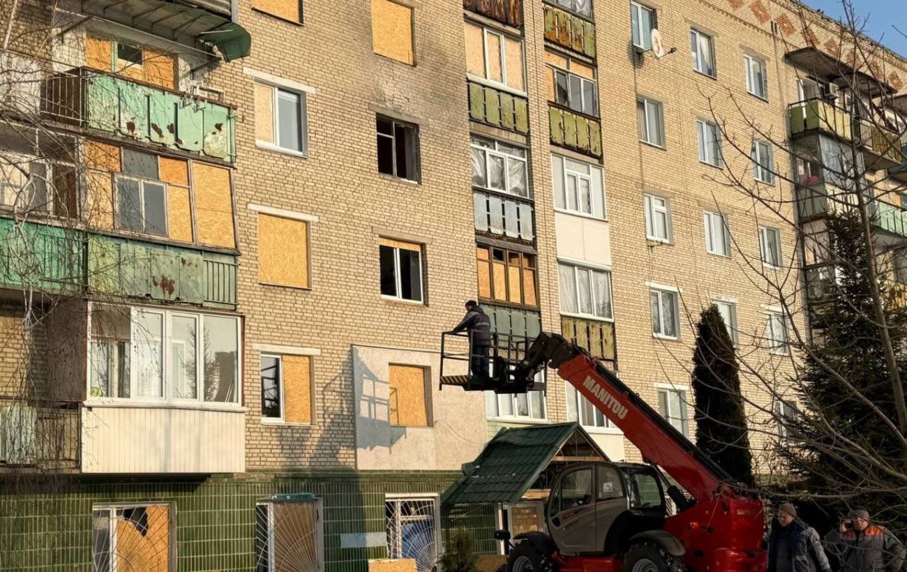 Russia strikes Sumy region with aerial bombs, one killed – regional ...