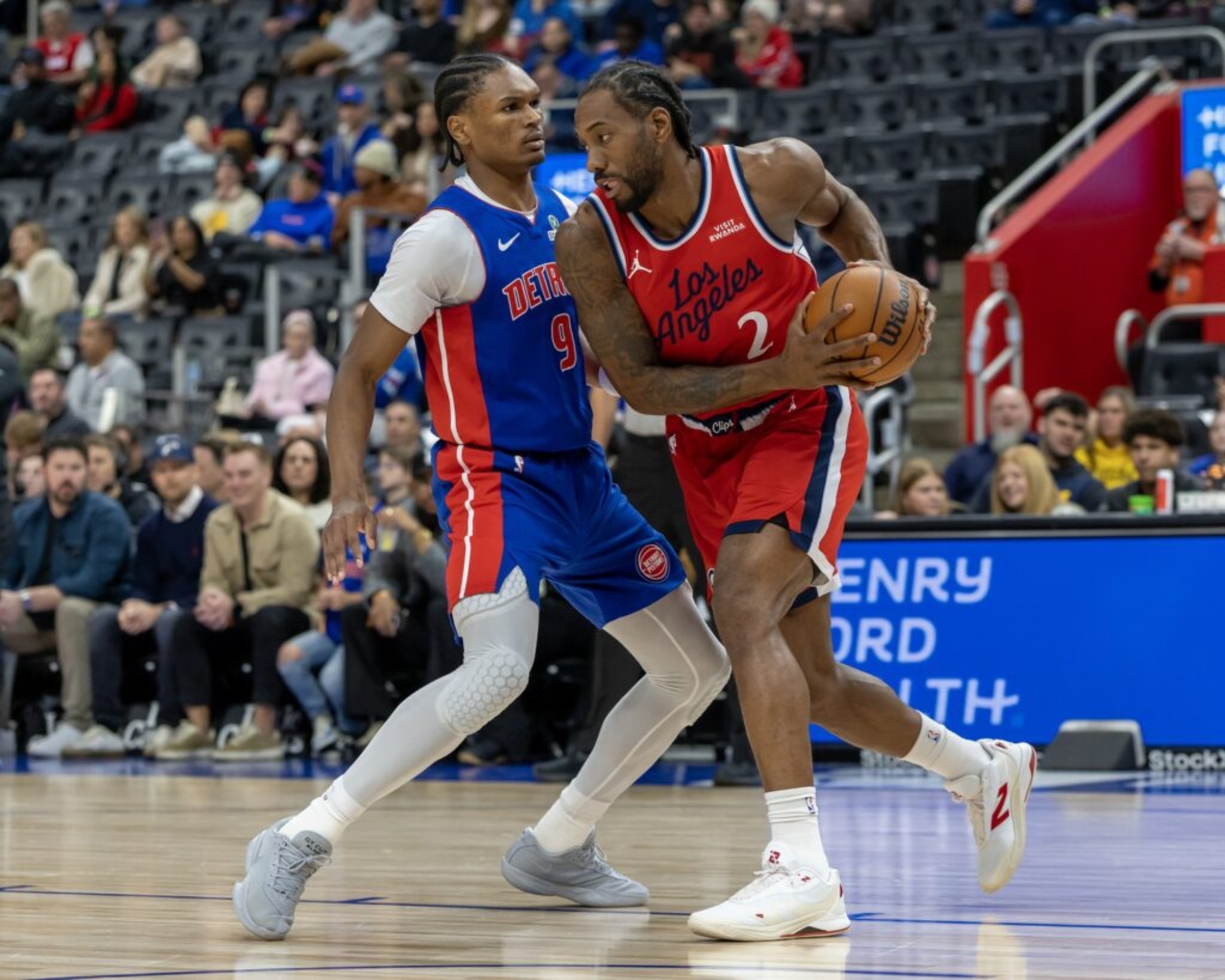 Pistons urged to land Kawhi Leonard in bridge deal
