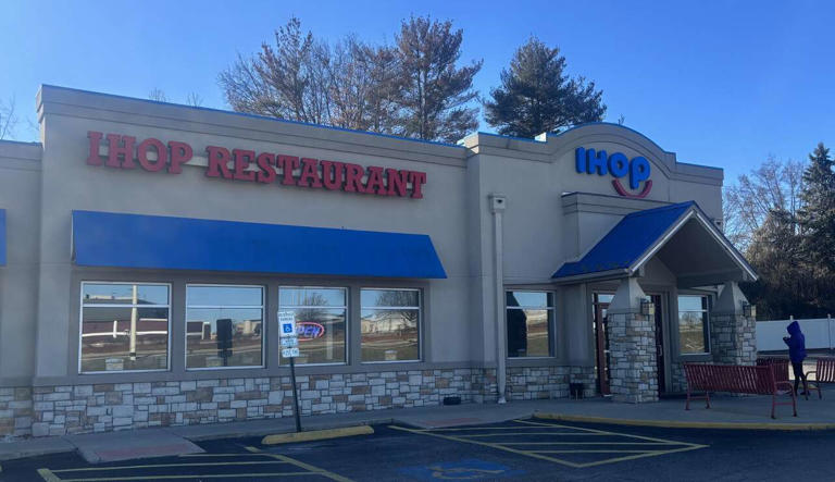 Alton’s only IHOP to close Jan. 25, leaving Riverbend with one ...