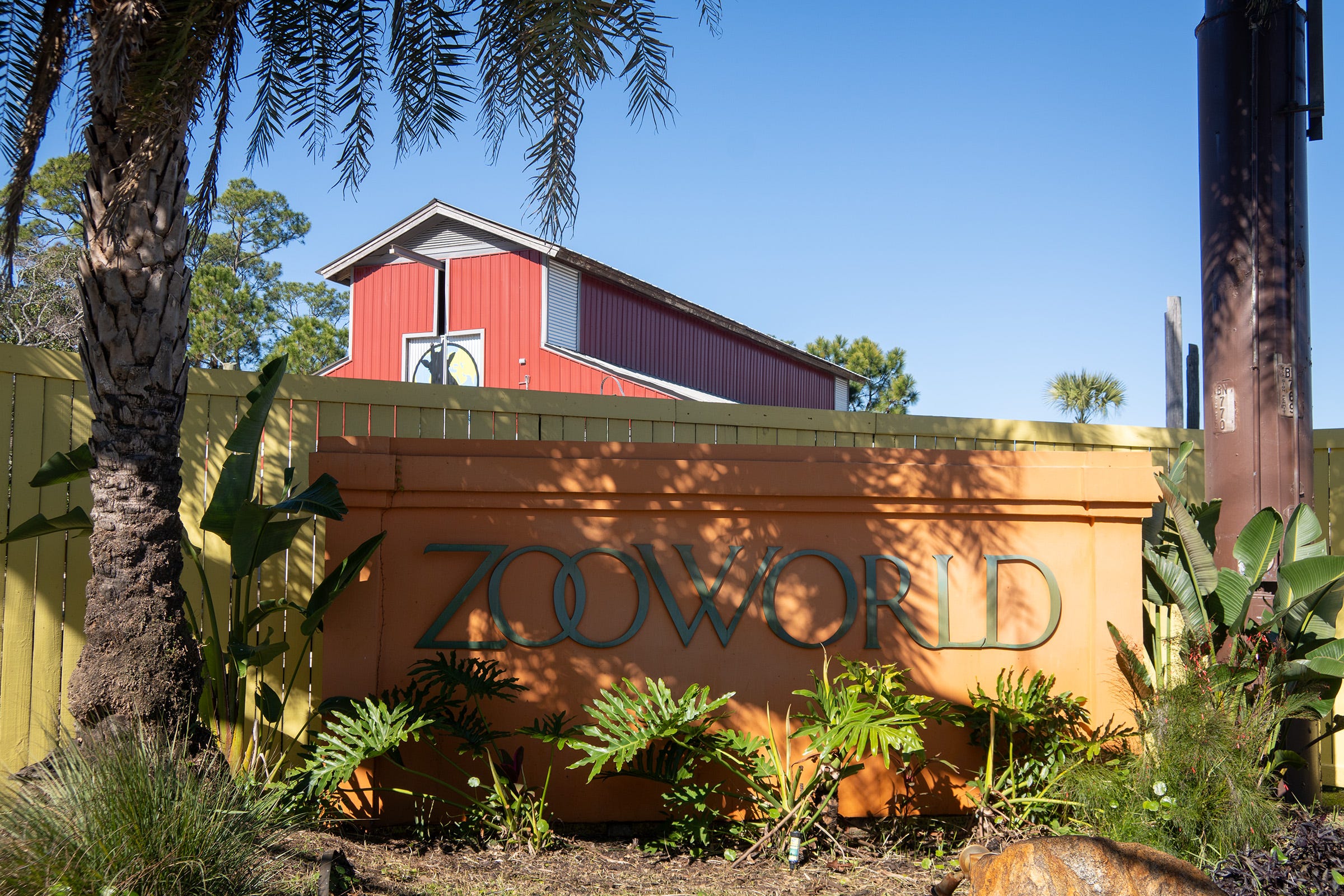 Early morning fire at Zoo World in Panama City Beach kills six lemurs