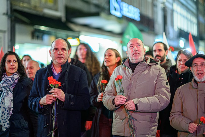 António Filipe reforça apelo ao voto na tradicional descida de Santa ...