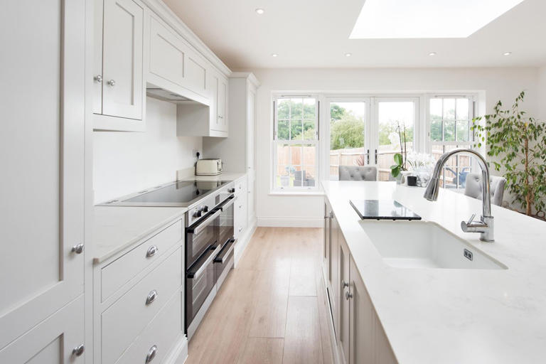 7 Kitchen Layout Mistakes Designers See All the Time—and Make Your ...